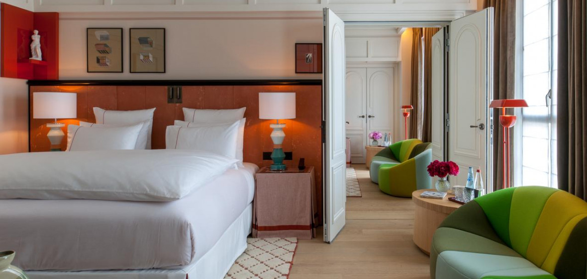 Sinner, Paris Review | The Hotel Guru