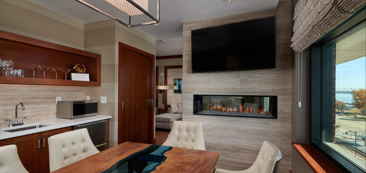 The Merrill Hotel, Iowa, United States of America. Expert reviews and ...
