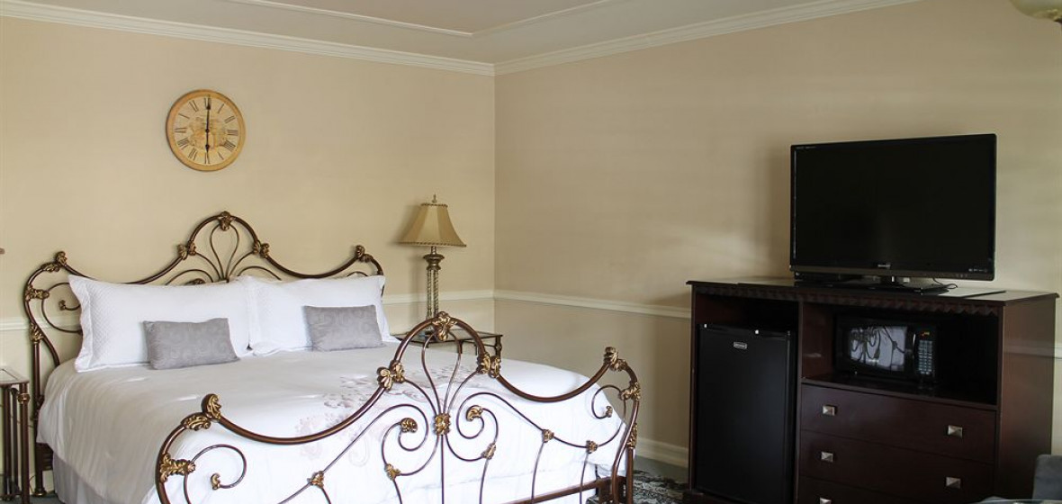 Coachman's Inn, Carmel Review | The Hotel Guru