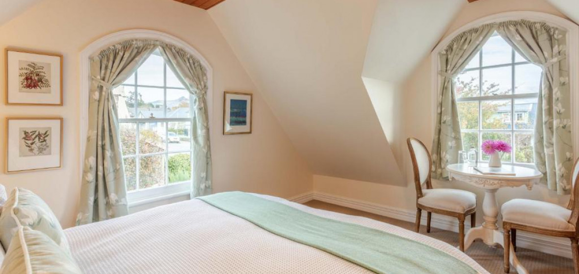 French Bay House, Akaroa, New Zealand. Expert reviews and highlights ...