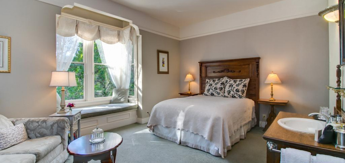 The Winchester Inn, Ashland Review | The Hotel Guru