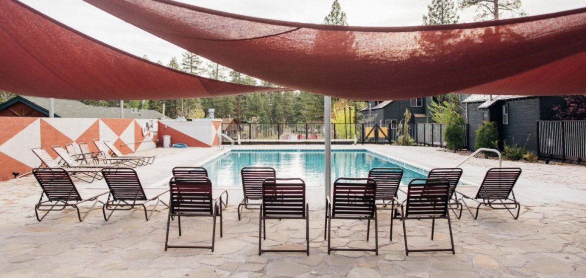 Noon Lodge at Mallard Bay, California, United States of America. Expert ...