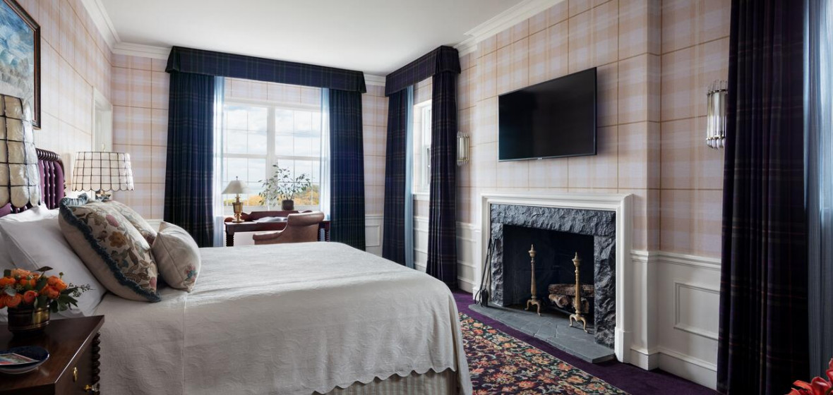 Graduate Evanston, Illinois Review | The Hotel Guru