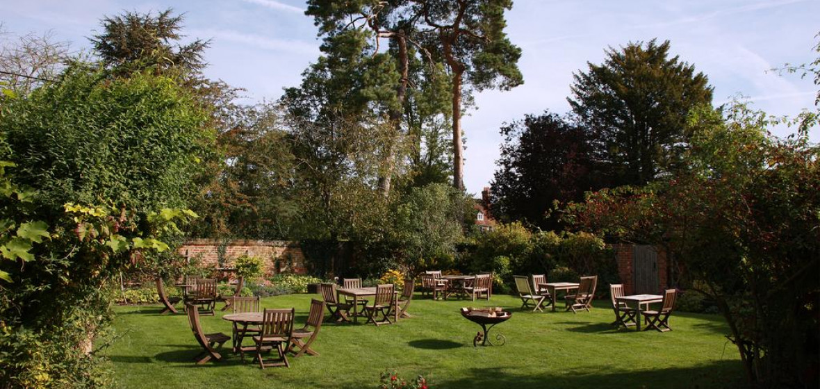 The Royal Oak, Berkshire (Yattendon). Expert reviews and highlights ...