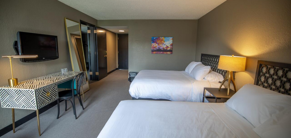 The Highlander Hotel, Iowa City Review | The Hotel Guru