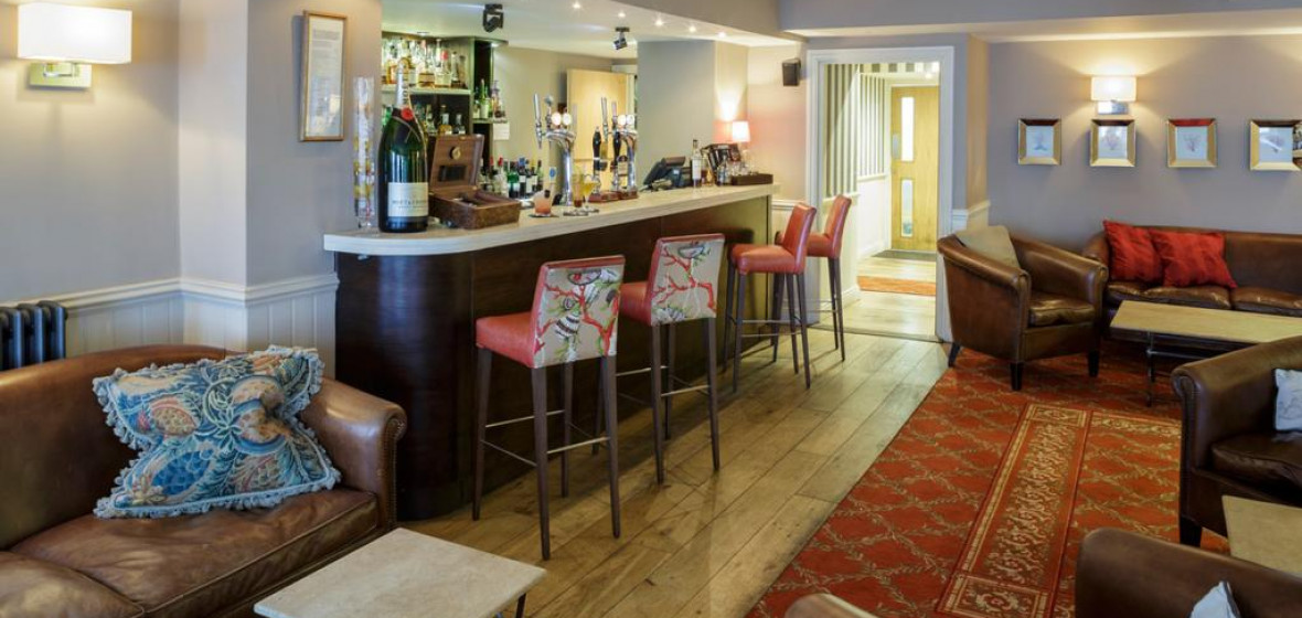 The White Horse Romsey, Hampshire Review | The Hotel Guru