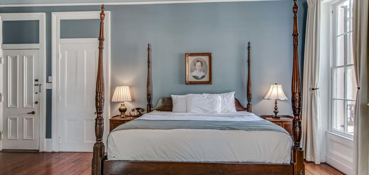 Malaga Inn, Mobile Review | The Hotel Guru