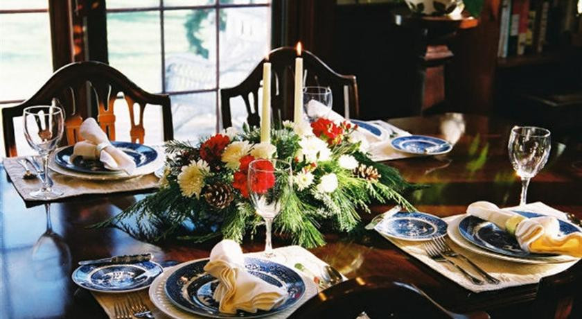 Isaiah Jones Homestead B&B, Sandwich, MA Review | The Hotel Guru