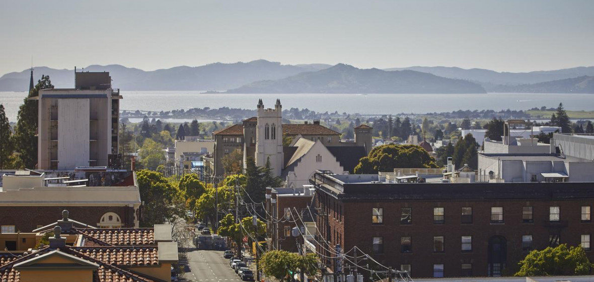 Graduate Berkeley, Berkeley Review | The Hotel Guru