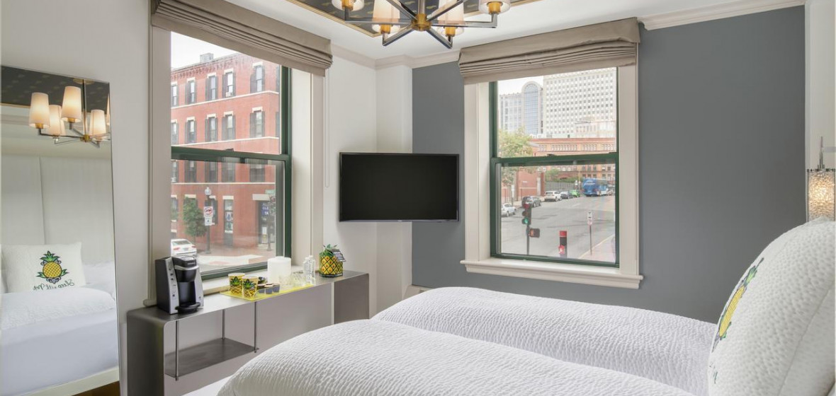 Staypineapple Boston, Boston Review | The Hotel Guru