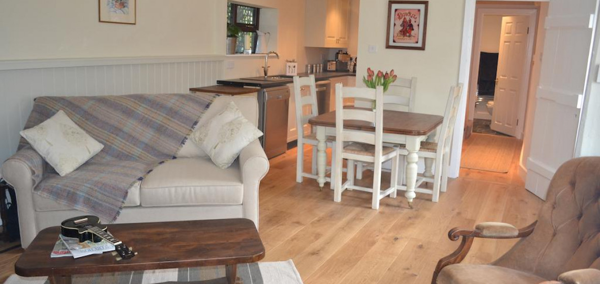 Tresco House, Wiltshire Review | The Hotel Guru