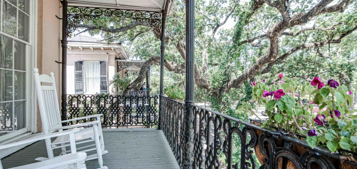 Malaga Inn, Mobile Review | The Hotel Guru