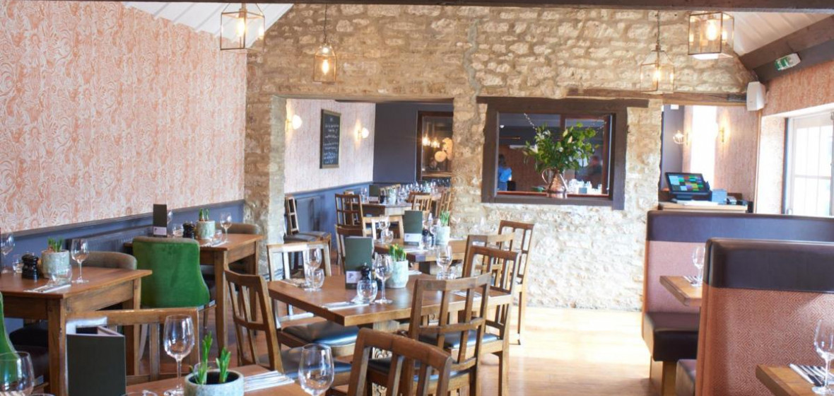 The Bear and Ragged Staff, Oxfordshire Review | The Hotel Guru