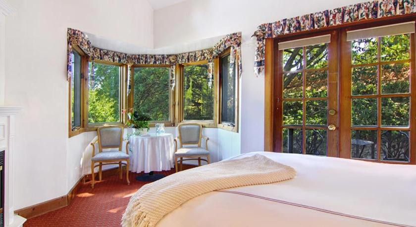 Babbling Brook Inn, Santa Cruz, CA Review | The Hotel Guru