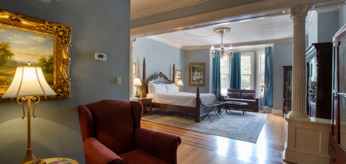 Foley House Inn, Savannah (Georgia), United States of America. Expert ...