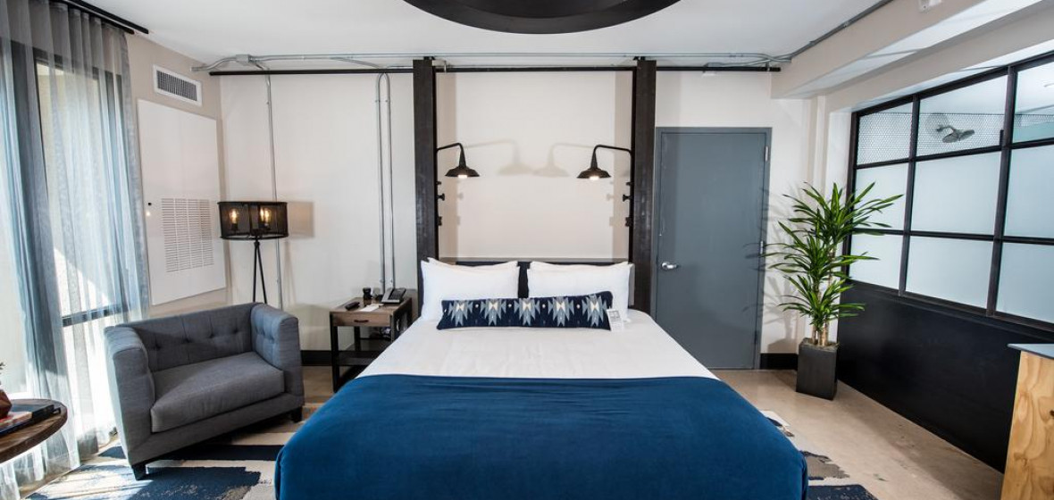 Found:Re Phoenix, Phoenix Review | The Hotel Guru