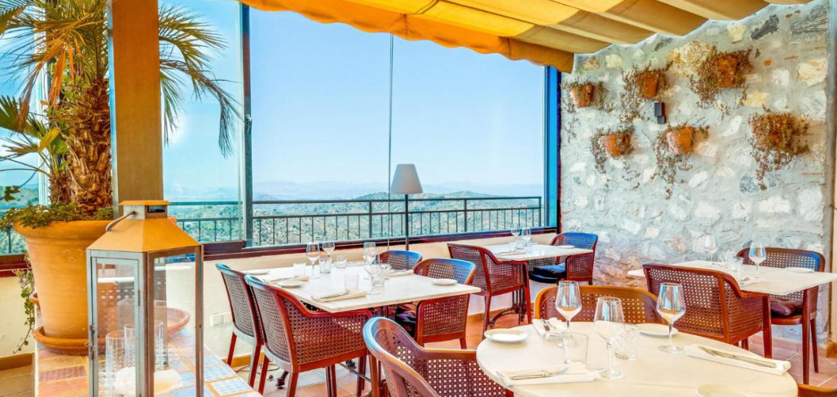 Castillo de Monda, Andalucía Review | The Hotel Guru