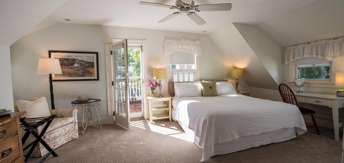 York Harbor Inn, York, Maine Review | The Hotel Guru