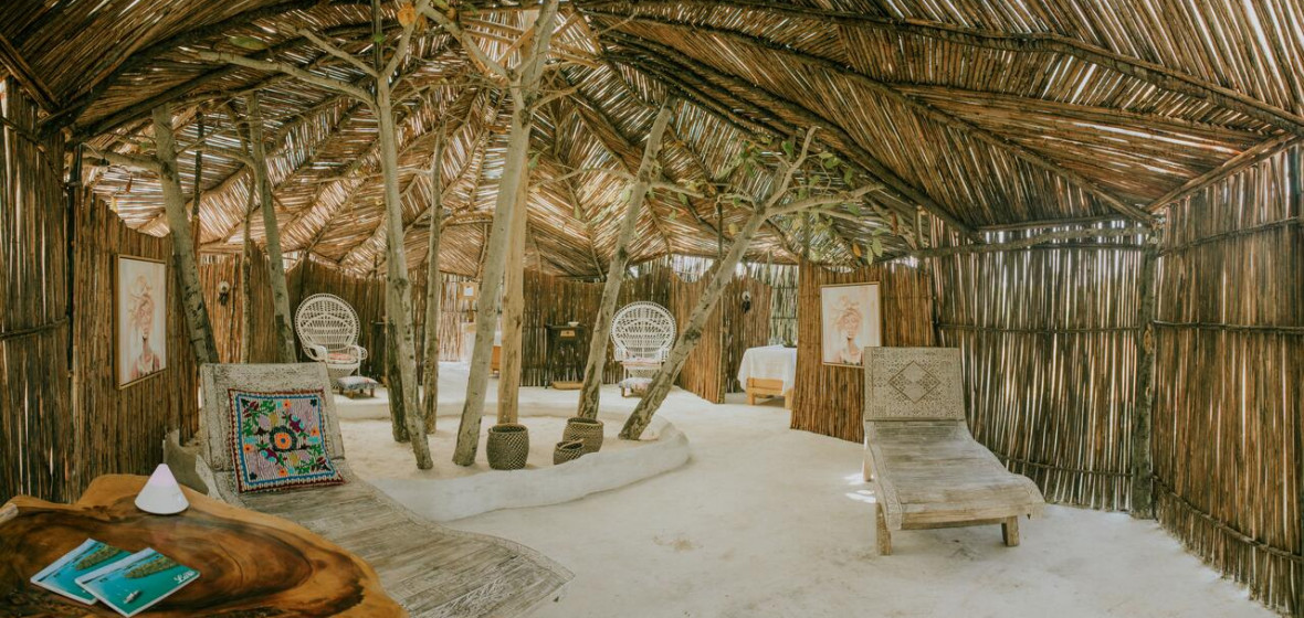 Eteka, Tierra Bomba Review | The Hotel Guru