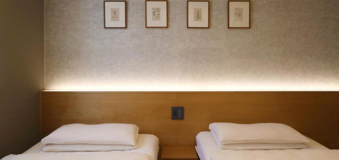 Neon Hotel, Kanazawa (Ishikawa), Japan. Expert reviews and highlights ...