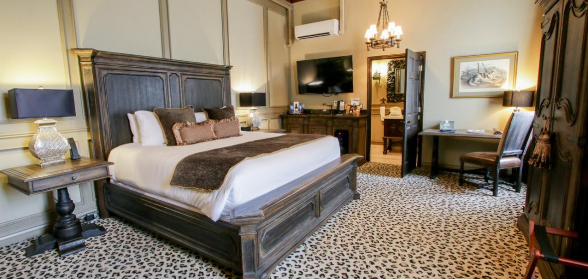The Detroit Club, Detroit Review | The Hotel Guru