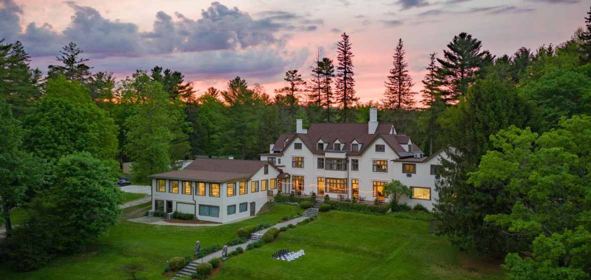 Seven Hills Inn, Lenox Review | The Hotel Guru