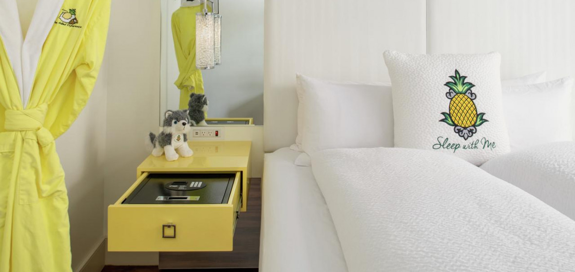 Staypineapple Boston, Boston Review | The Hotel Guru