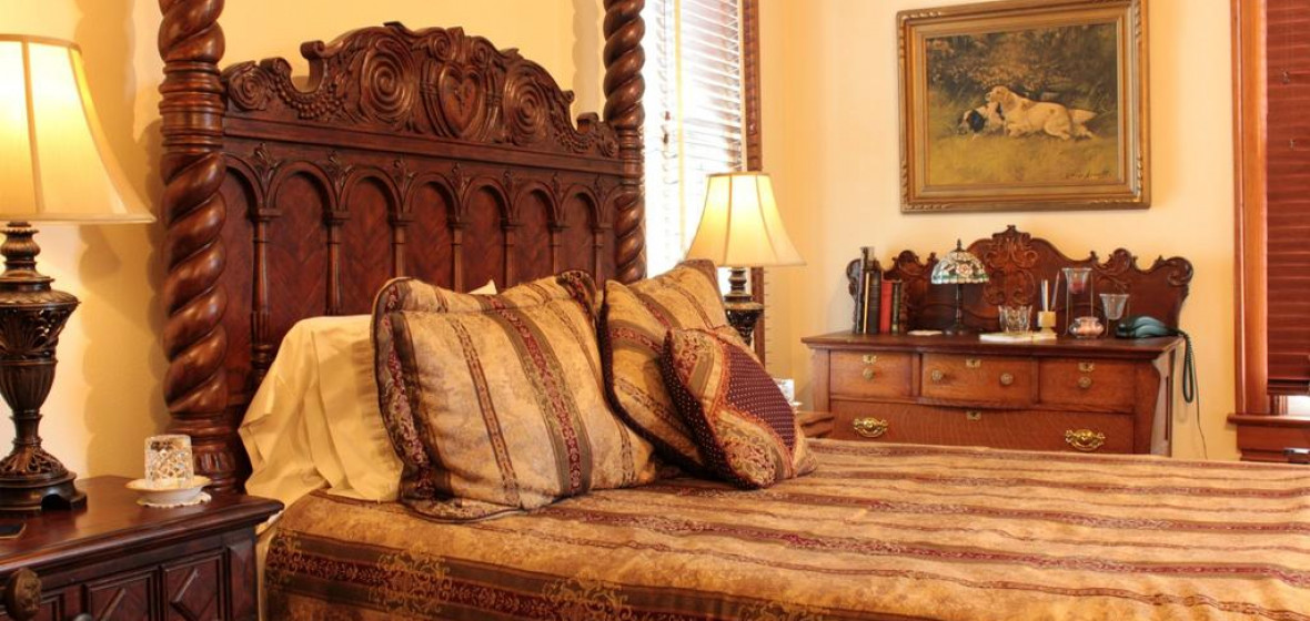 Spring Street Inn, Hot Springs Review | The Hotel Guru