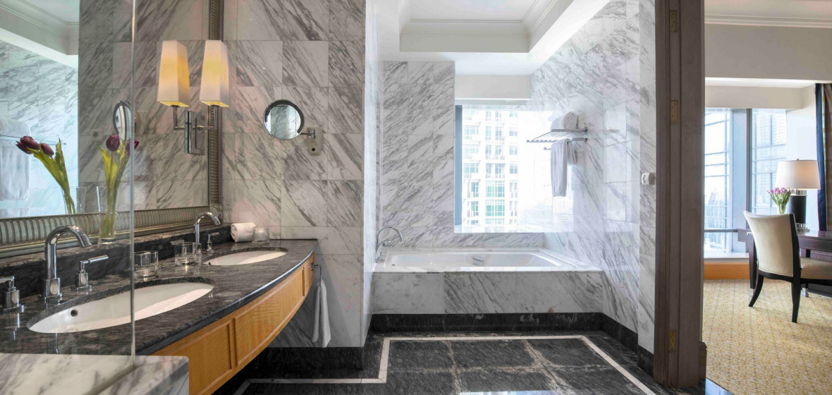 The Ritz-Carlton Jakarta, Mega Kuningan, Jakarta (Java), Indonesia ...