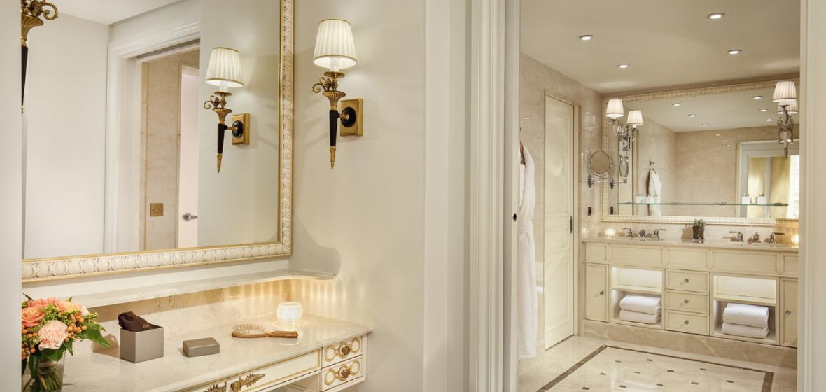 Hôtel Splendide Royal Paris, Paris Review | The Hotel Guru