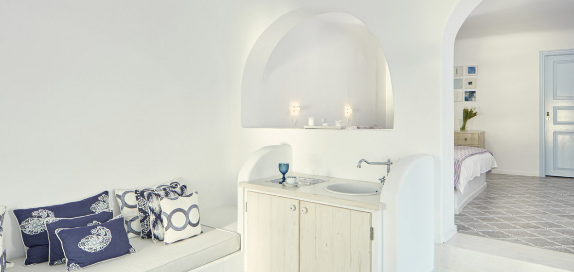 Astra Suites, Imerovigli Review | The Hotel Guru