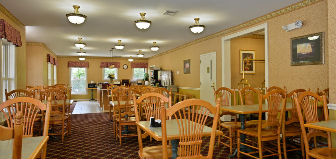 Bar Harbor Grand Hotel, Bar Harbor Review | The Hotel Guru