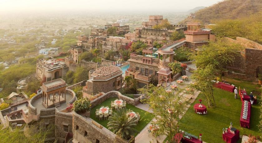 Neemrana Fort Palace, Rajasthan Review | The Hotel Guru