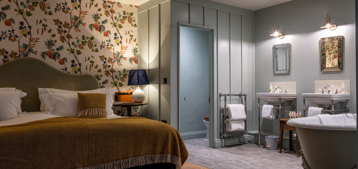 The Wheatsheaf Inn, The Cotswolds Review | The Hotel Guru