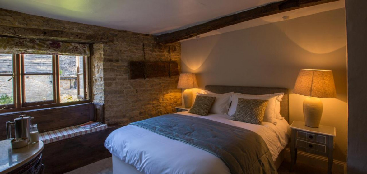 The Angel at Burford, Burford. Expert reviews and highlights | The ...