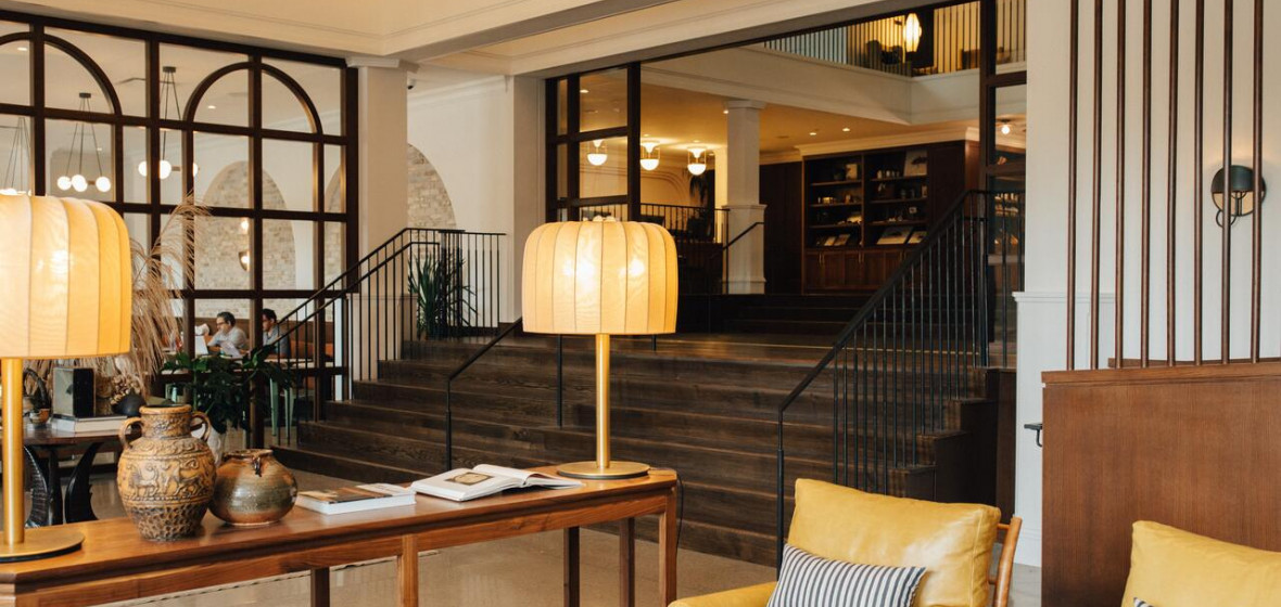 Emeline, Charleston Review | The Hotel Guru