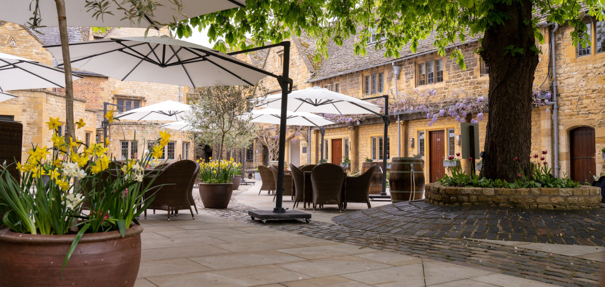 Lygon Arms, Broadway Review | The Hotel Guru