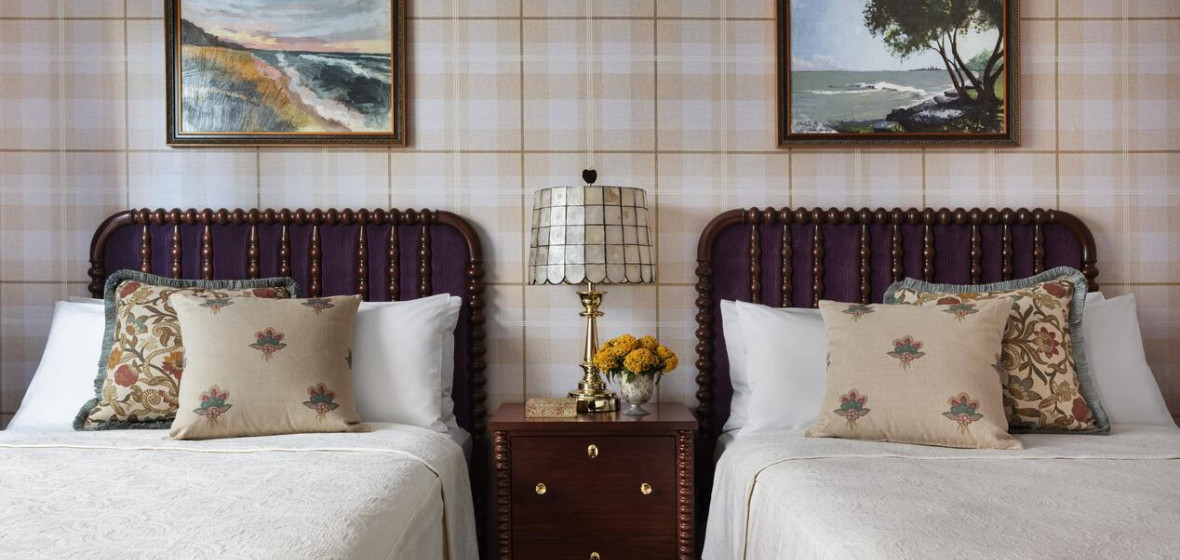 Graduate Evanston, Illinois Review | The Hotel Guru