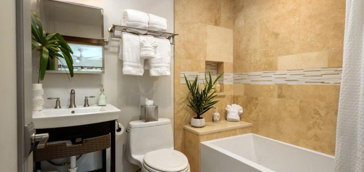 Paia Inn, Maui Review | The Hotel Guru