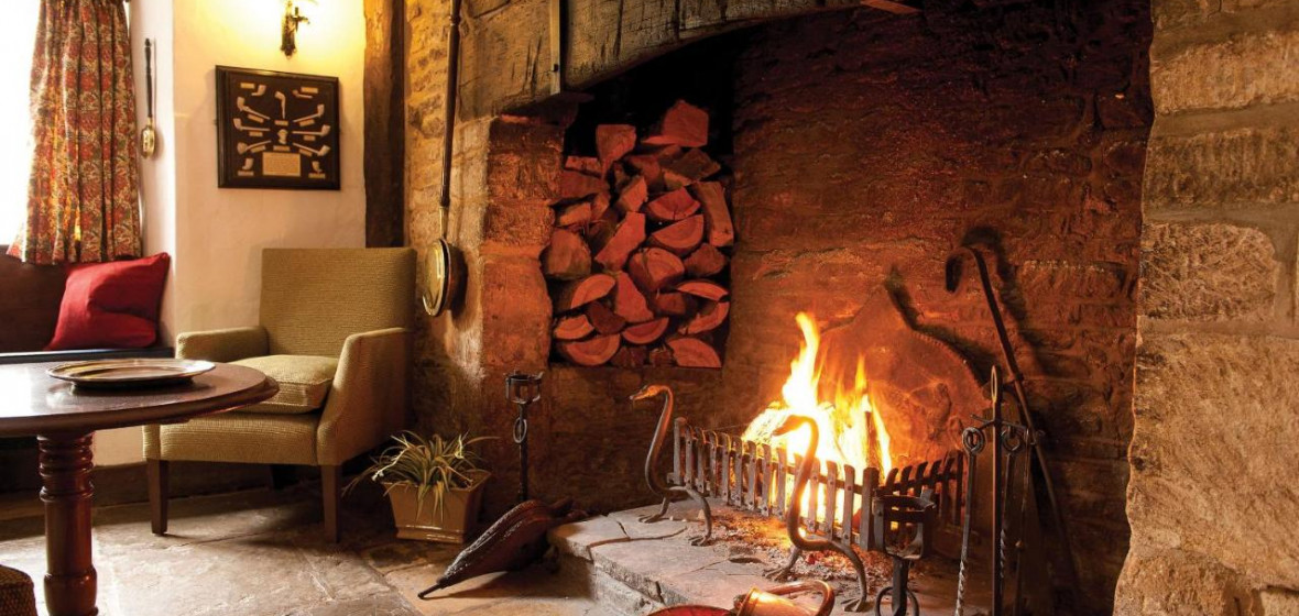 The Old Swan, Oxfordshire Review | The Hotel Guru