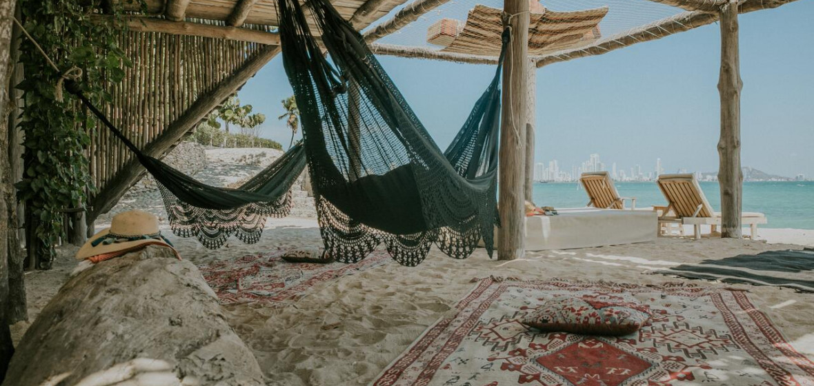 Eteka, Tierra Bomba Review | The Hotel Guru