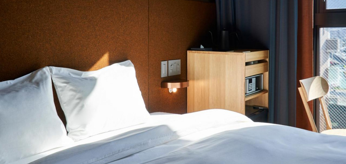 The Reign Hotel, Kyoto (Minami ku Higashikujo Yanaginoshitacho 67-1 ...