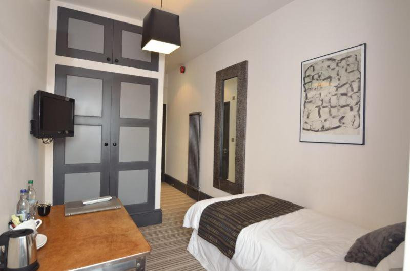 The Rose and Crown, Hackney, London Review | The Hotel Guru