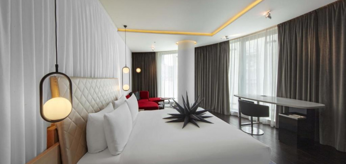 W London, London (Soho). Expert reviews and highlights | The Hotel Guru
