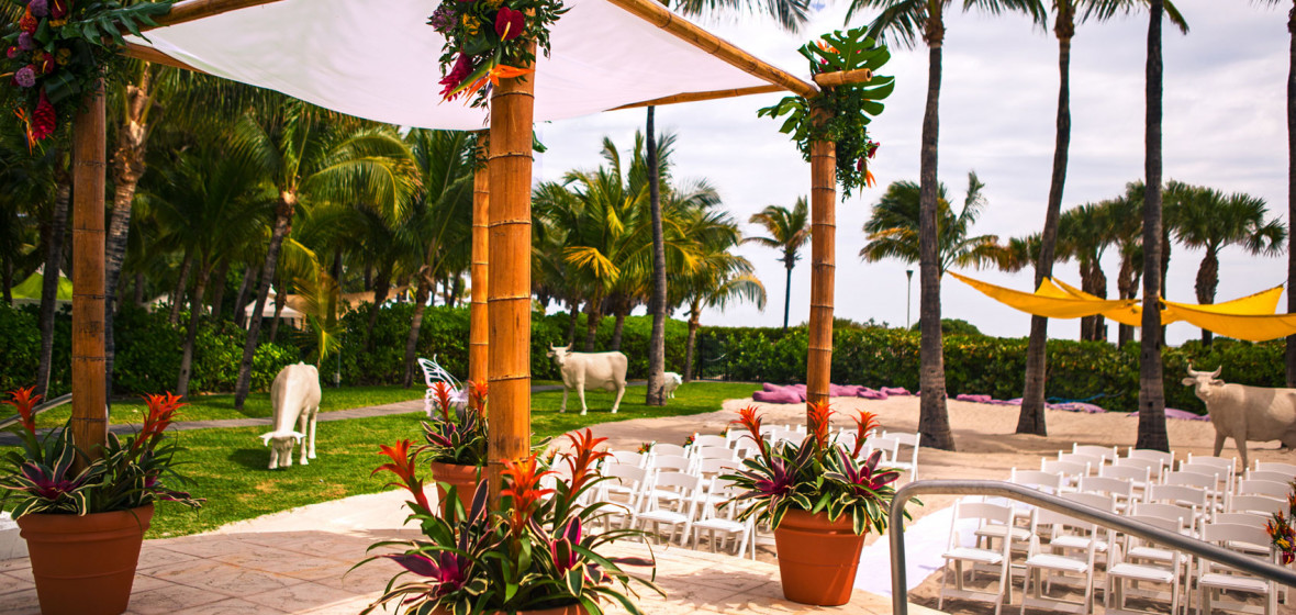 Surfcomber, Miami Review | The Hotel Guru