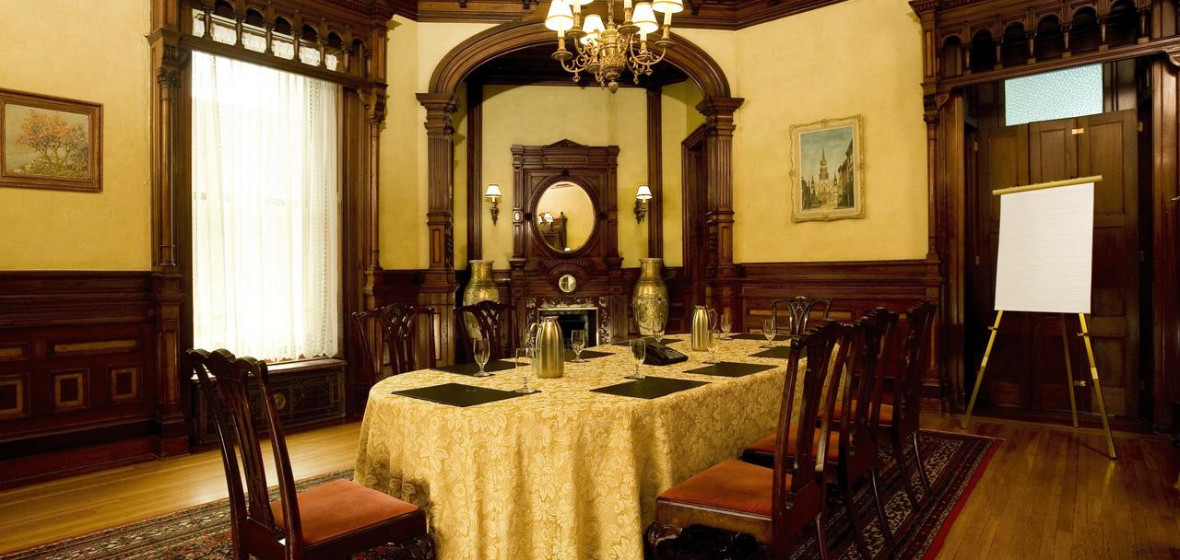 Le Mount Stephen, Montréal Review | The Hotel Guru