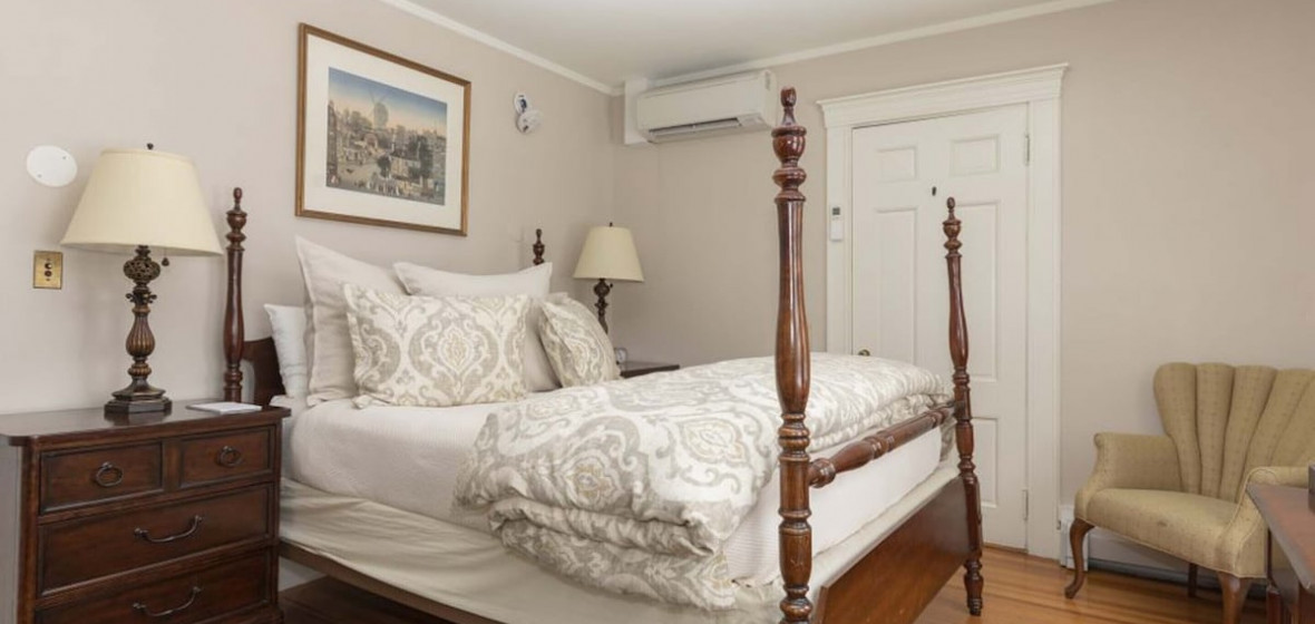 The White House Inn, Vermont, United States of America. Expert reviews ...