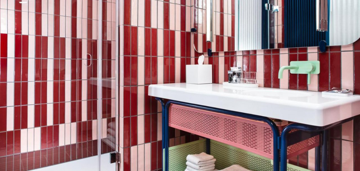 The Standard London, London (Kings Cross). Expert reviews and ...