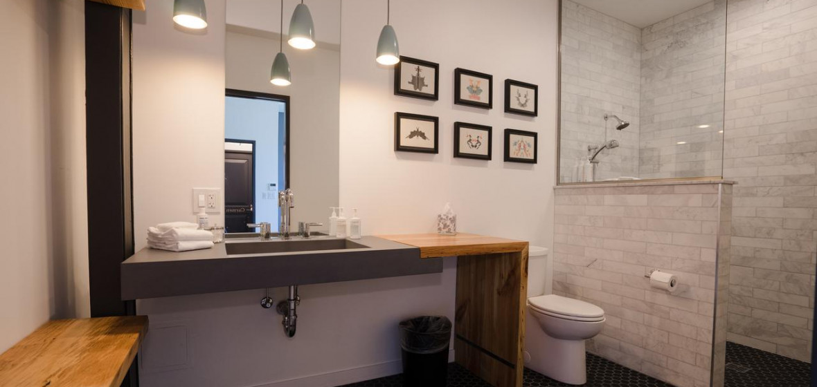 The Publishing House, Chicago Review | The Hotel Guru