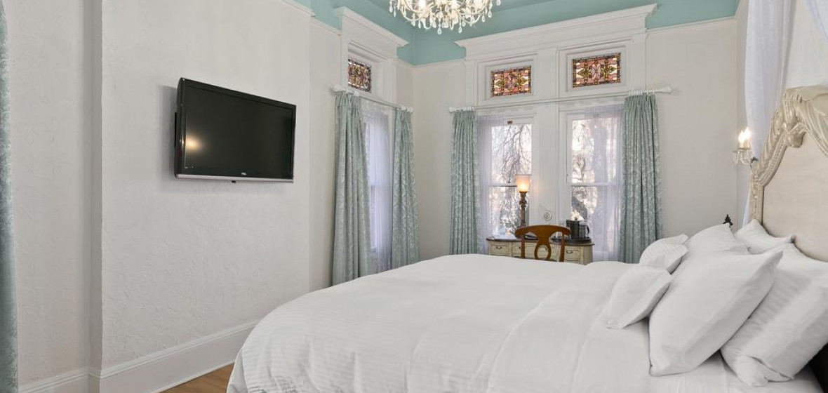 Patterson Inn, Denver Review | The Hotel Guru